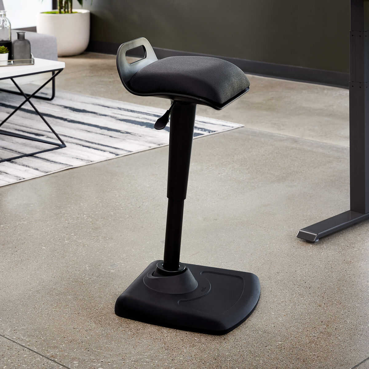 Active Seat | Standing Desk Chair | Vari®