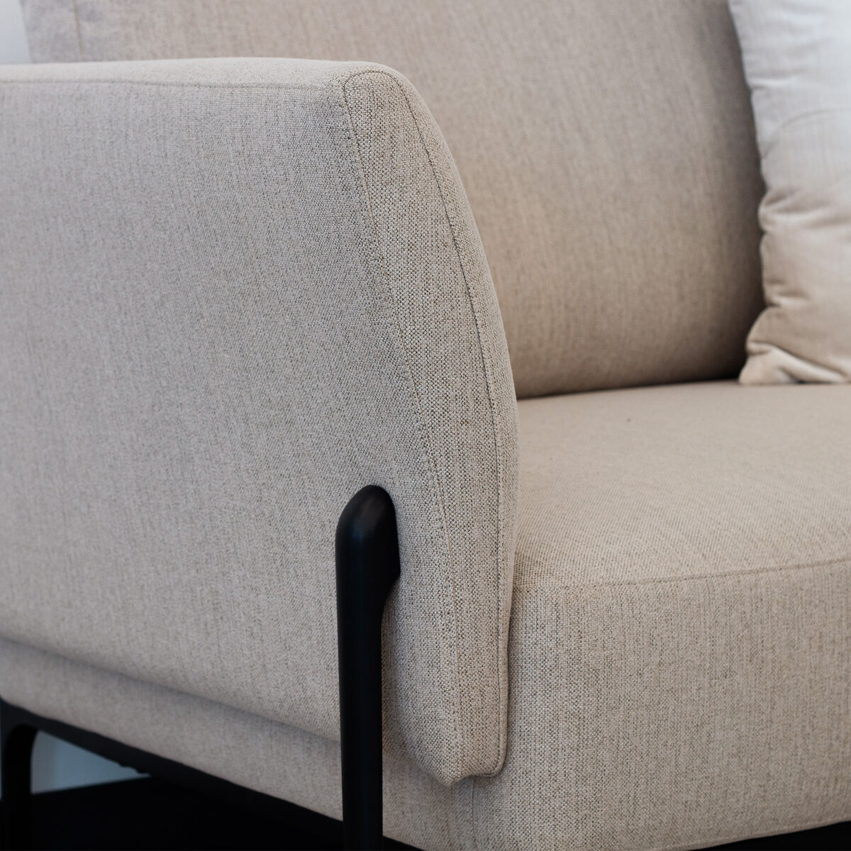 Contemporary Three-Seat Sofa | Soft Seating | Vari®